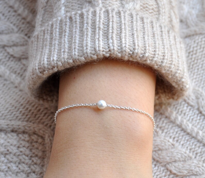 Dainty Pearl Bracelet Minimal everyday Bracelet Simple | Etsy