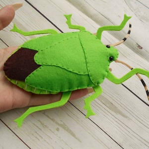 Felt Green Stinkbug Realistic Stinkbug Figurine Felt Beetle for Young ...