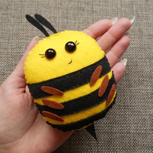 PDF Felt Pattern Bee Toy PDF Pattern for Women Bumblebee Toy Felt ...