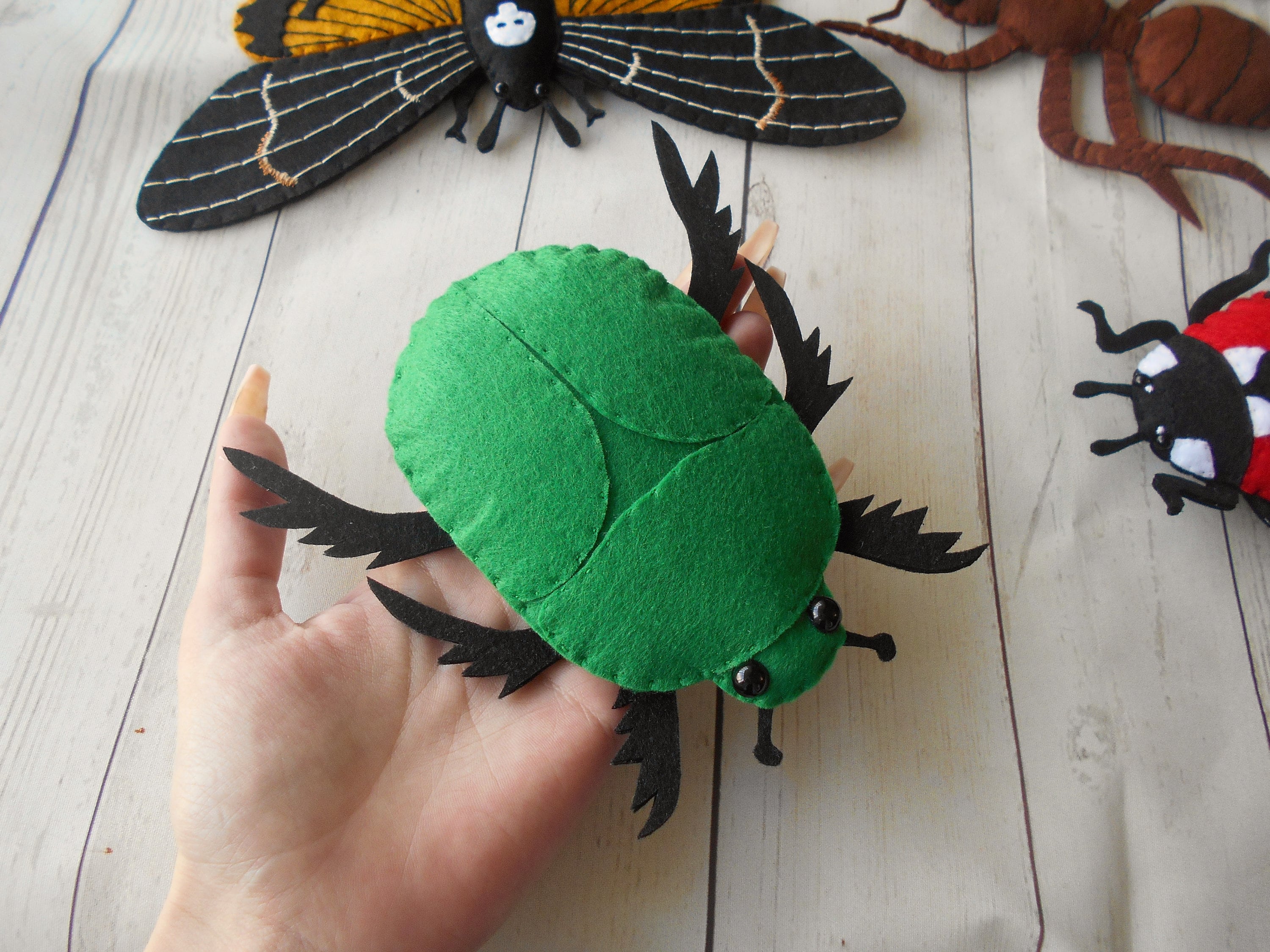 Colección de insectos de fieltro, Juguetes de escarabajos realistas ...