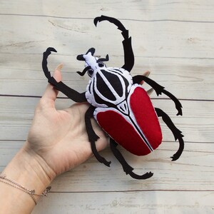 Realistic Red Goliath Beetle Felted Red Beetle Goliath Figurine Young ...
