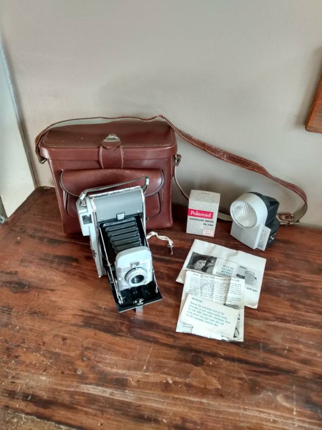 Polaroid Land Camera Model 80 highlander With Leather Case and Polaroid ...