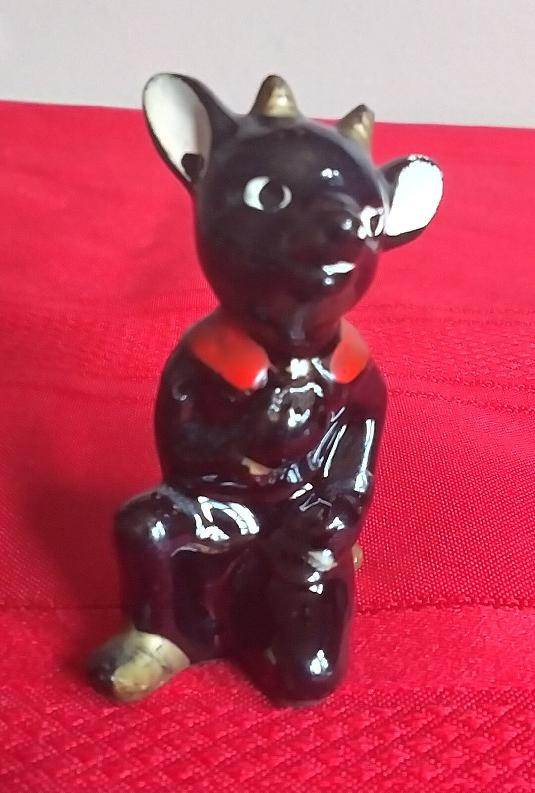 Black Porcelain Ceramic Bull Cow Kneeling Japan Vintage - Etsy