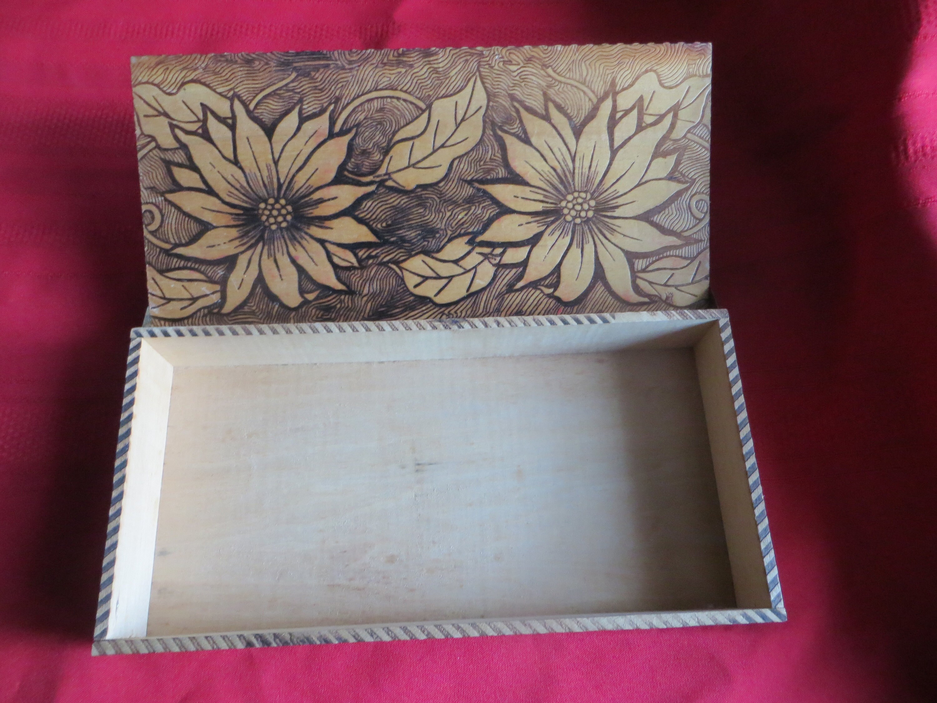 Pyrography Wood Box With Poinsettia Flowers Trinkets Trinket Box ...