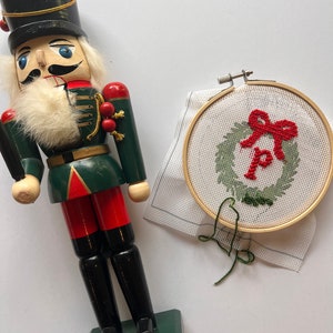 Christmas Wreath Needlepoint Canvas - Etsy