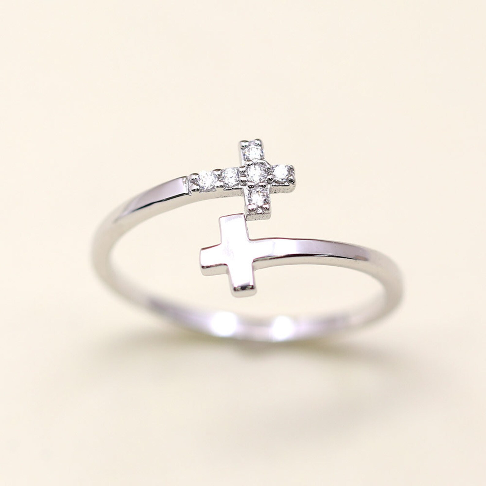 Religious Jewelry / 14k Gold Cross Ring / Diamond Ring / 14k - Etsy