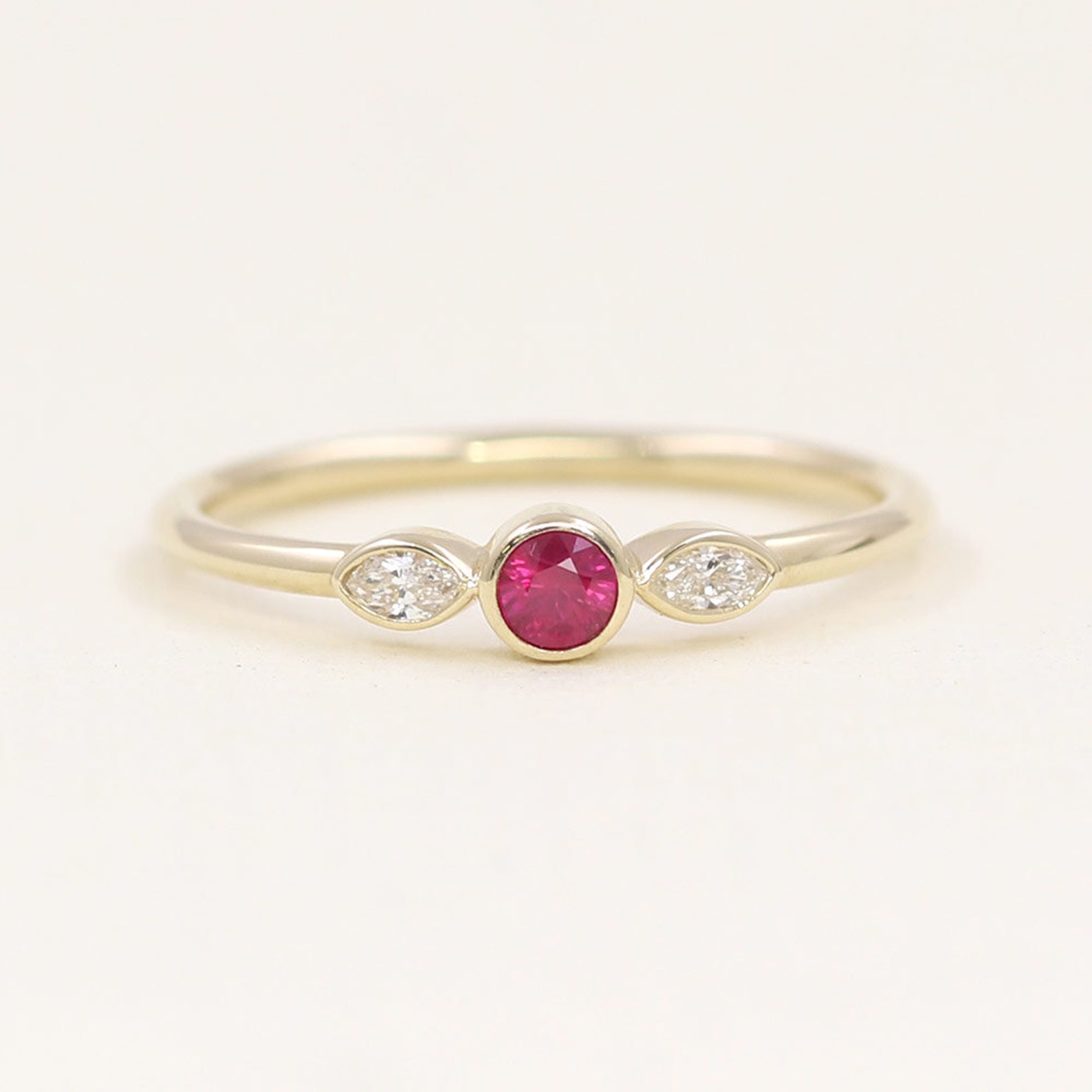 Ruby Wedding Band / Diamond Wedding Ring / 14k Gold Ruby Ring - Etsy