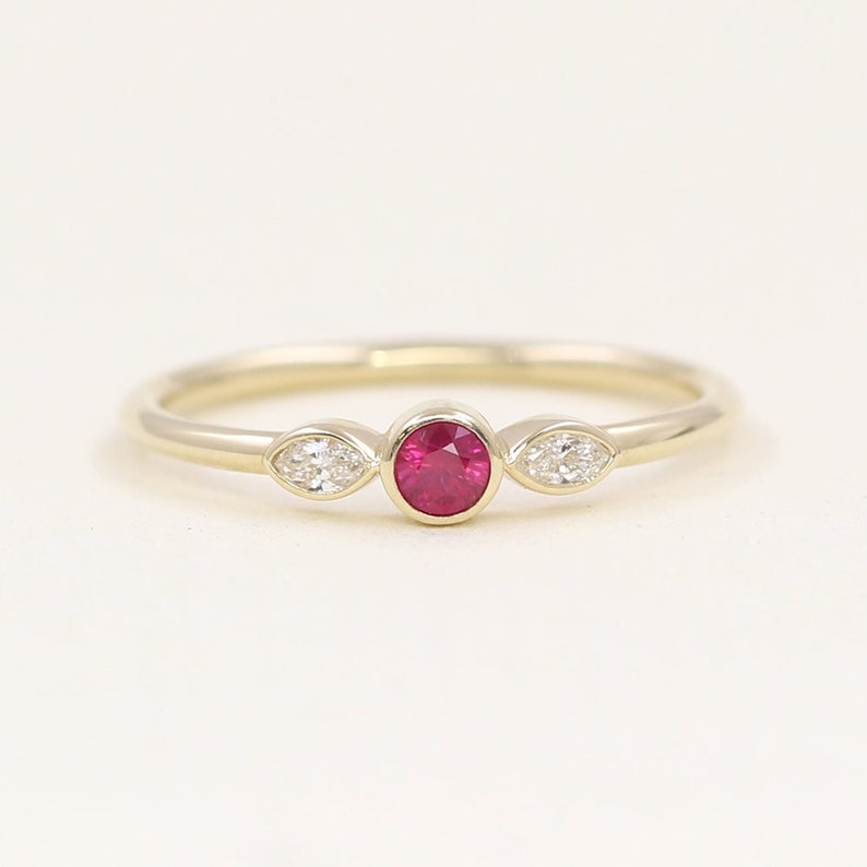 Ruby Wedding Band / Diamond Wedding Ring / 14k Gold Ruby Ring - Etsy