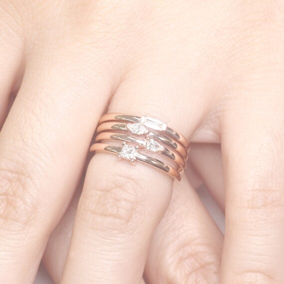 Dainty diamond ring band store