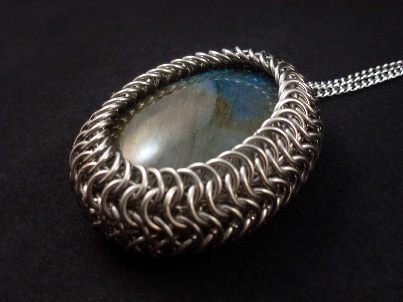 Chainmaille Pendant Necklace Wrapped Labradorite Cabochon Natural ...