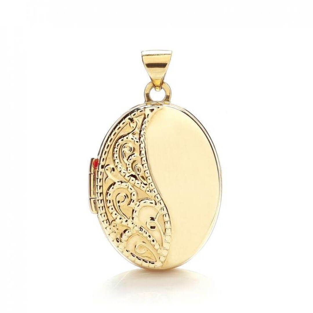 Small 9ct Yellow Gold Small 15x12mm Oval Shaped Locket With Pretty Lace ...
