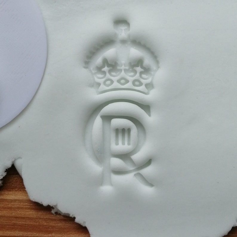 King Charles Insignia Embossing Stamp Fondant Embossing - Etsy