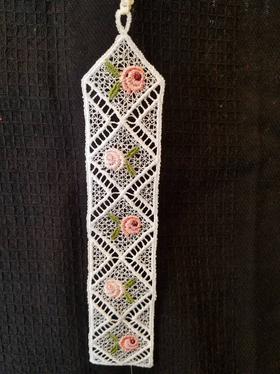 Free Standing Lace Bookmark With Mini Roses - Etsy