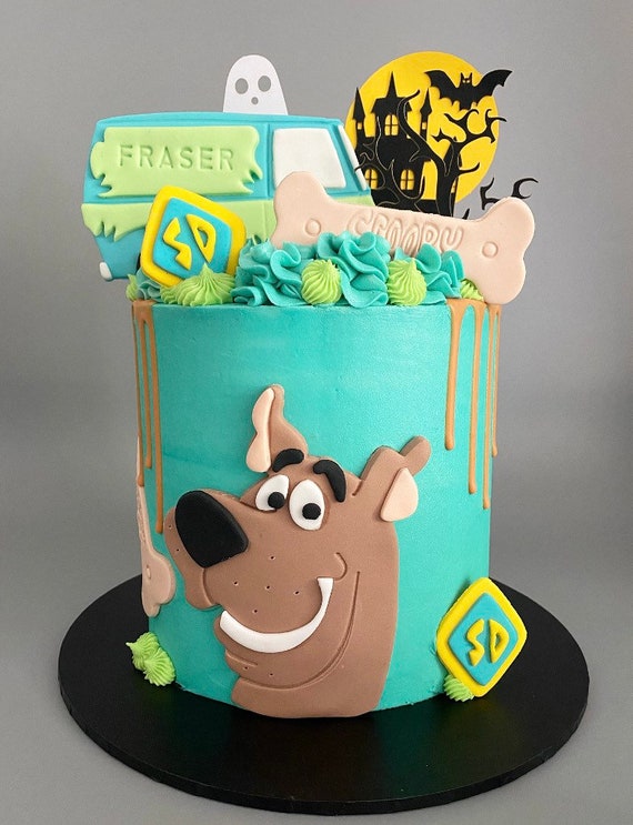 Scooby Doo Mystery Machine Cake