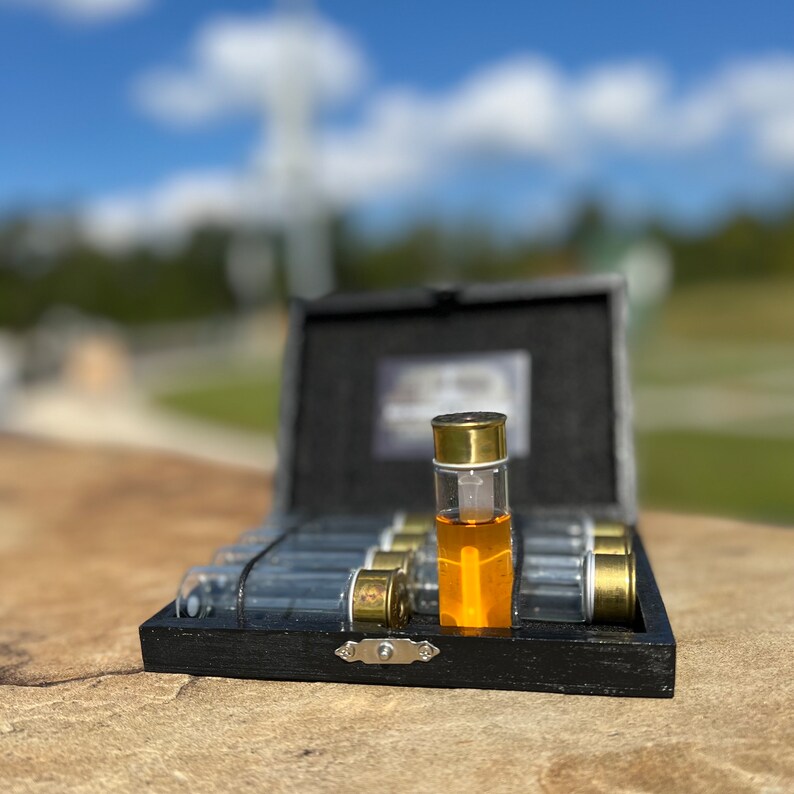 Set of 8 Shell Flasks With Case - Etsy