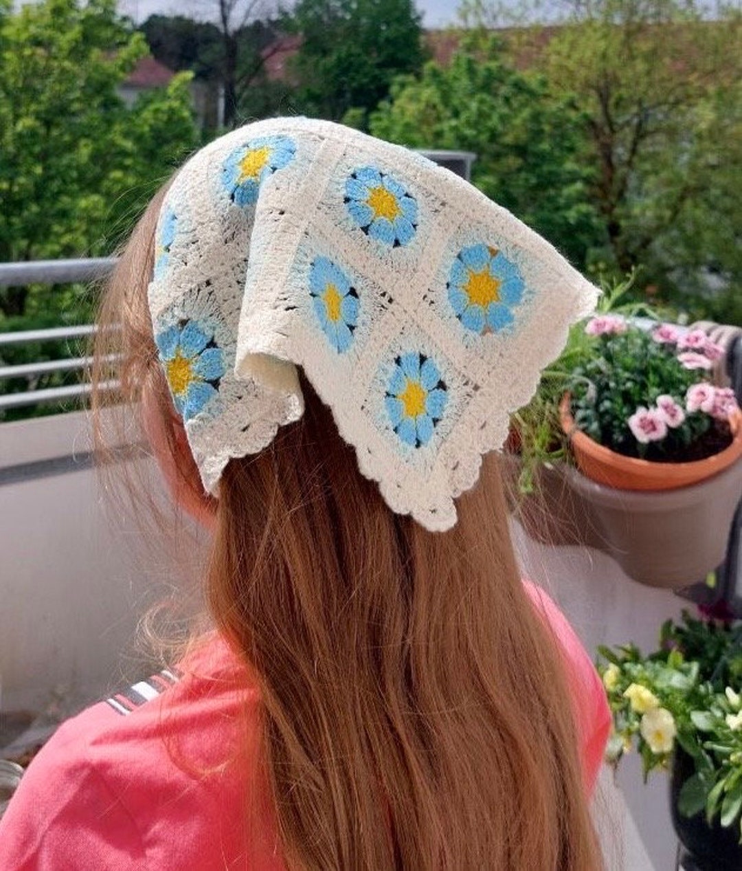 Crochet Bandana Granny Square Motifs in White With Blue Flower - Etsy