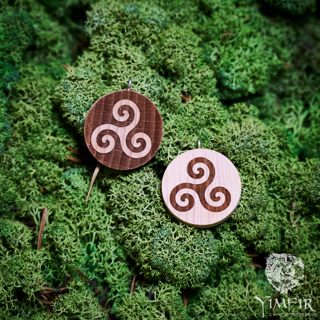 TRISKELION | Dynamism| Protection | Balance | Harmony | Flow of Time ...