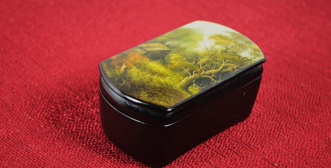Stunning Russian Hand-painted Lacquer Box Fedoskino Art School Signed C ...