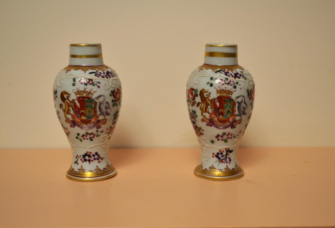 Pair of Antique French Samson Porcelain Armorial Vases Edmé Samson Et ...