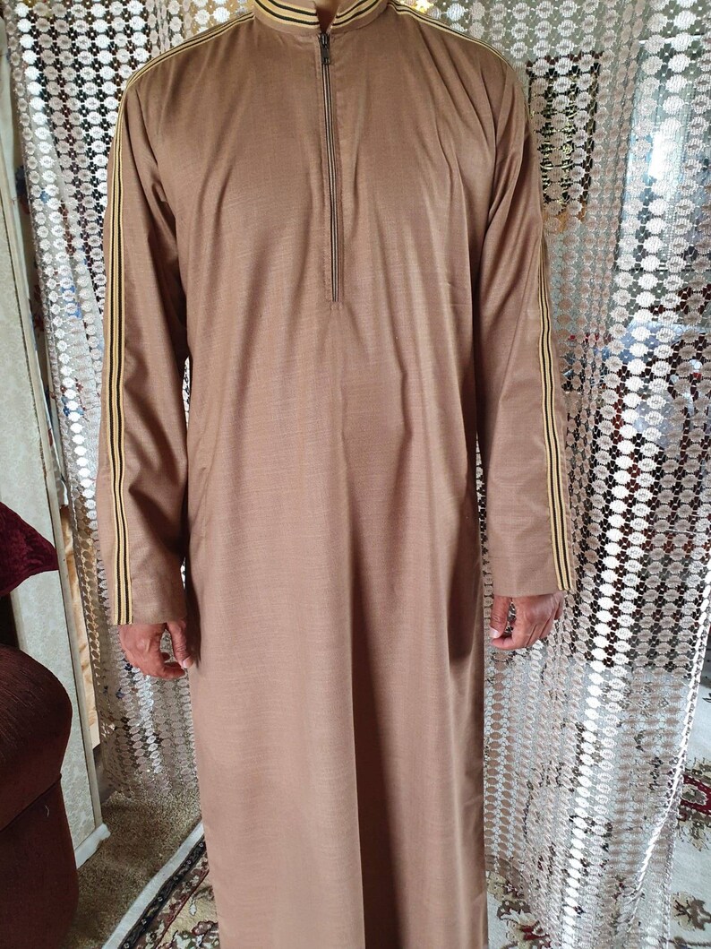NEW STOCK Thobes Thobe Ielegant Designer Thobe Arabic - Etsy
