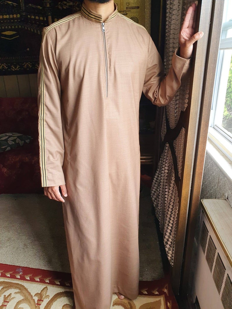 NEW STOCK Thobes Thobe Ielegant Designer Thobe Arabic | Etsy