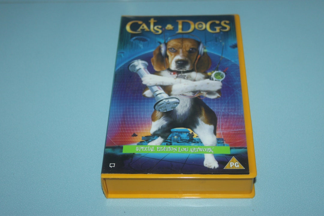 Vintage 2001 VHS Video Version Cats & Dogs Animated Children's Film ...