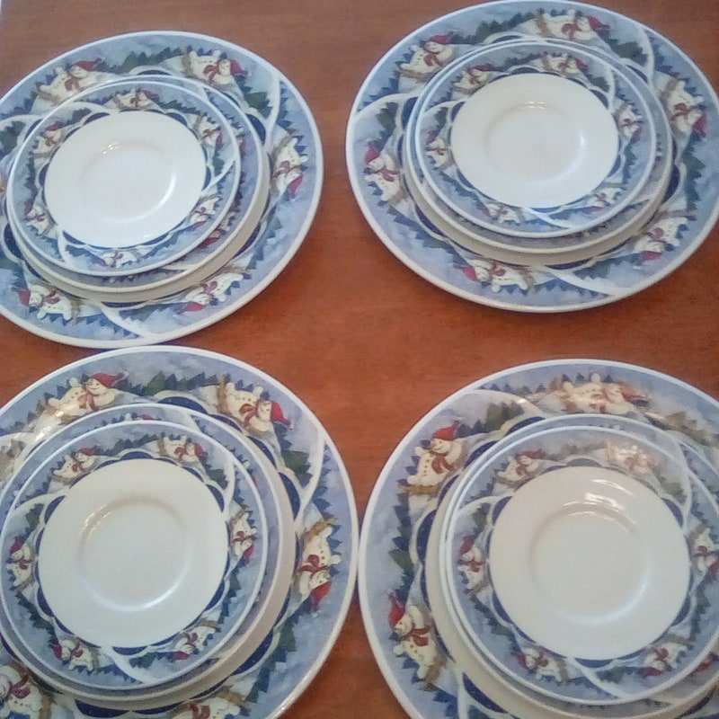 Oneida Christmas Dinnerware - Etsy
