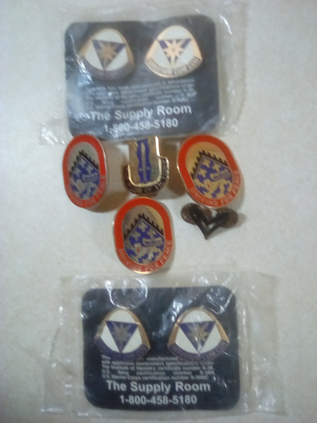 9 Pieces of Vintage Military Badges - Etsy