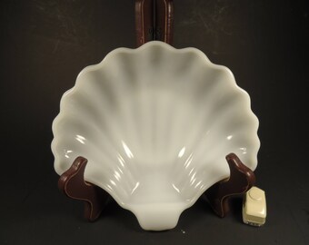 Milk Glass Shell | Etsy