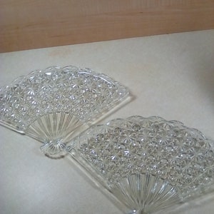 Set of 2 Fan Shape Glass Dishes - Etsy