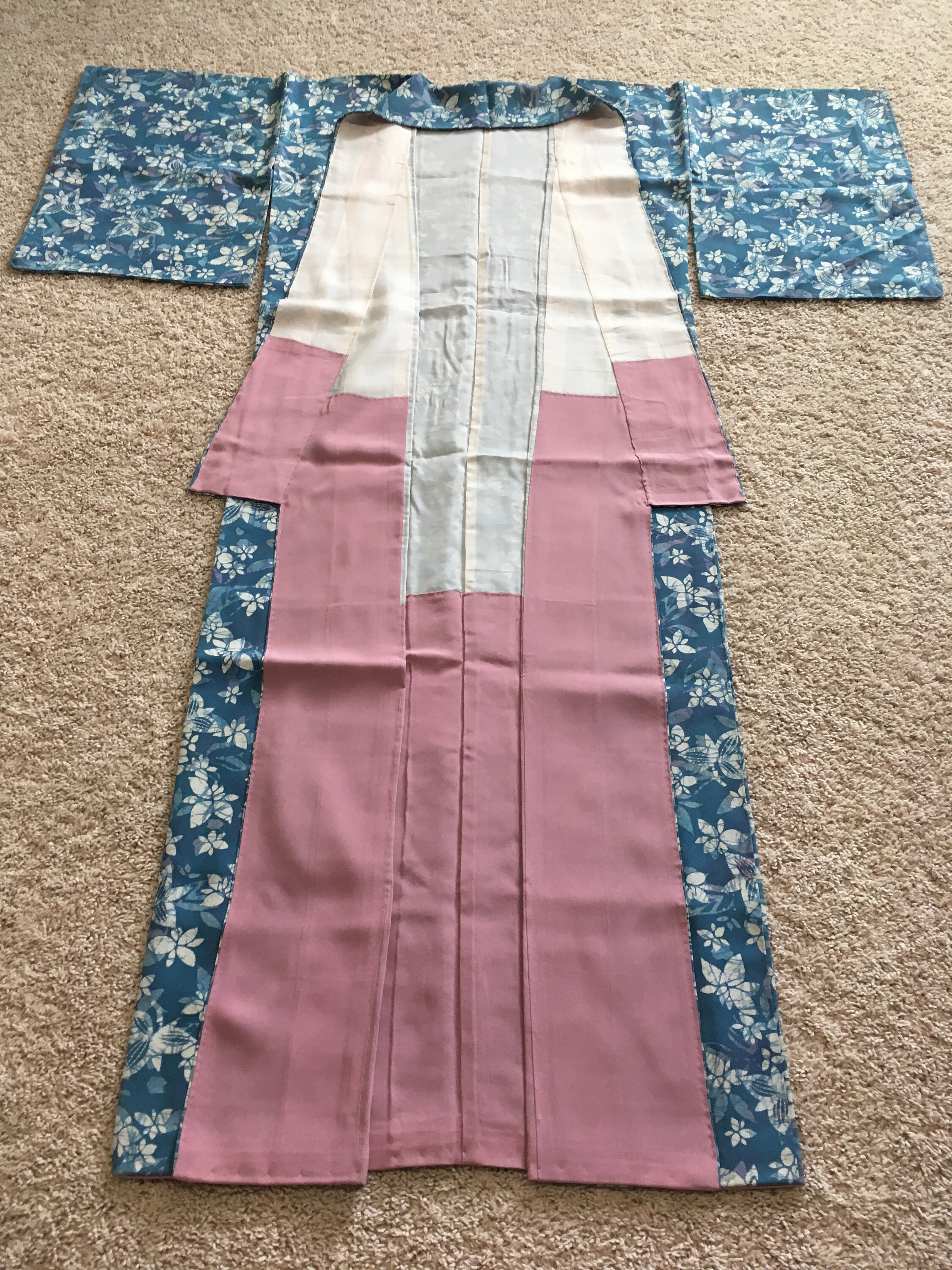 Japanese Vintage Silk Fabric Kimono, Komon, Floral Wagara Pattern, Blue ...