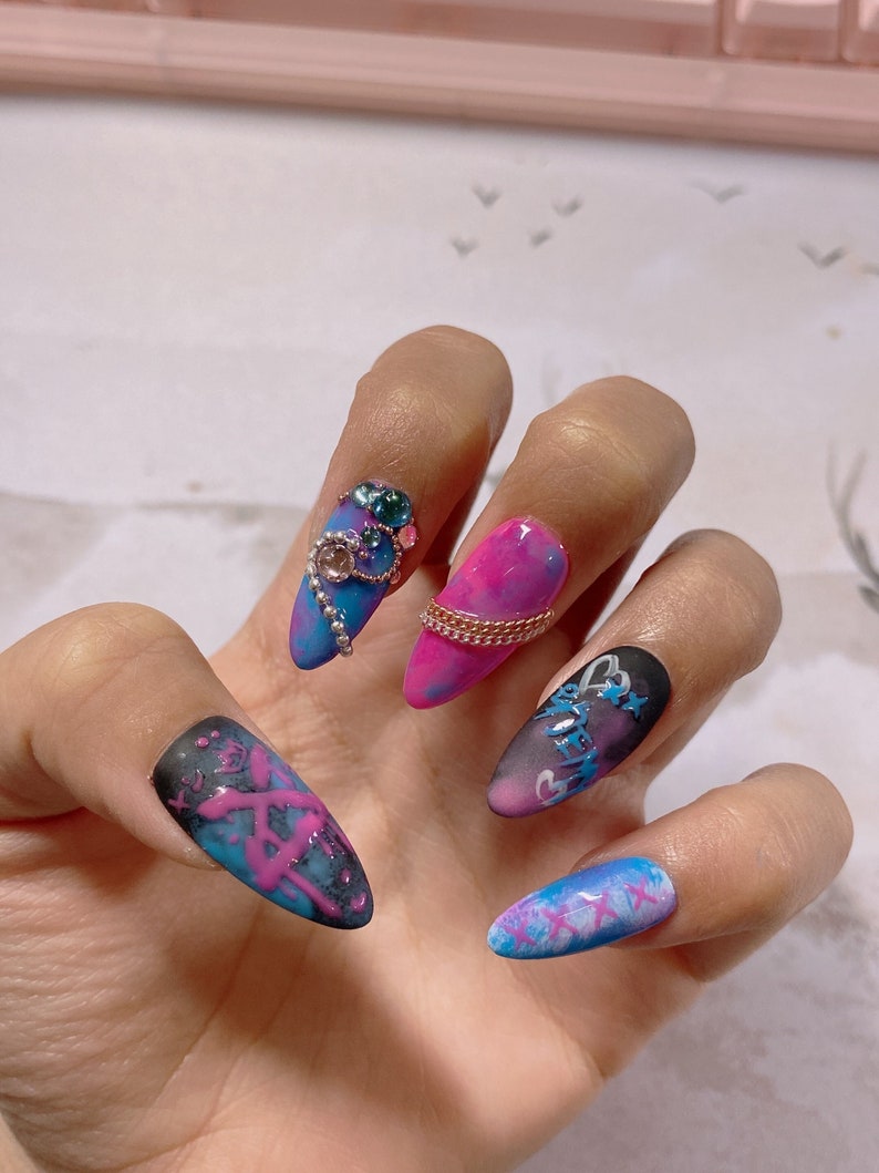 Arcane Jinx Smoke & Spray Paint Nails League of Legends - Etsy Hong Kong