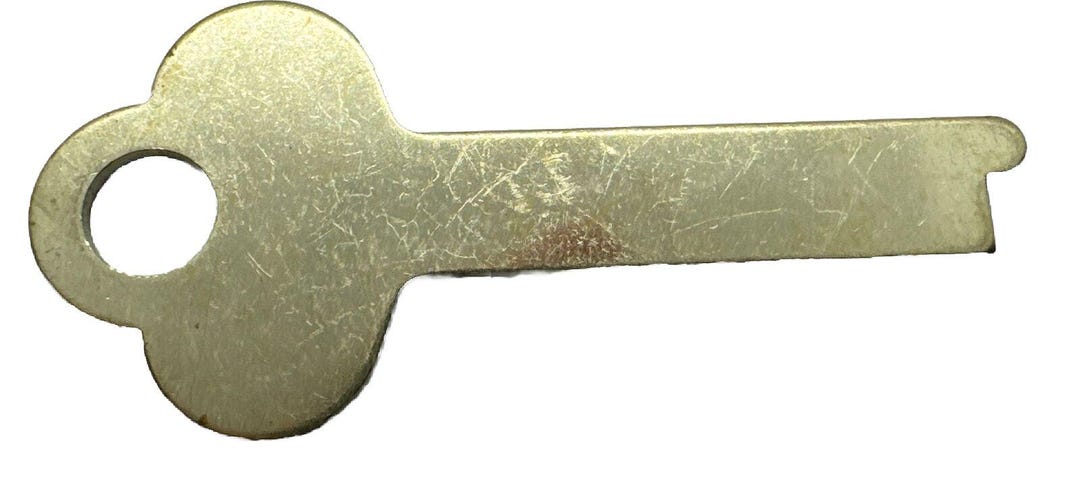 Ilco 1095 Safe Deposit Box Key Blank - NOS - Great for Crafts ...