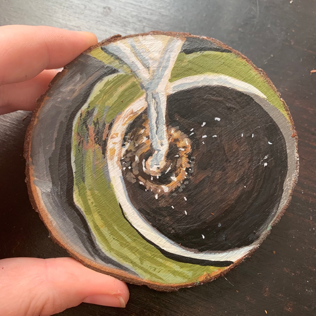 Hand Painted Tree Slice, Original Art, Gouache, Gift, Decoration - Etsy