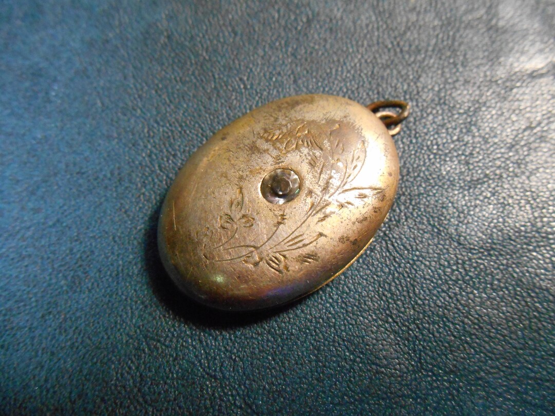 Old Medallion for a Photo. - Etsy