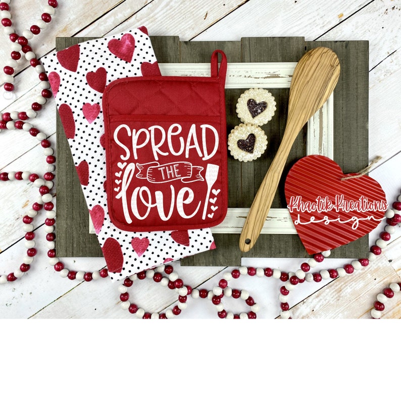 Spread the Love Svg, Valentines Day Pot Holder Svg, Pot Holder Svg ...