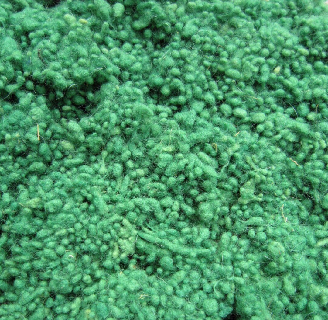 Wool NEPPS. Available in 5g, 10g & 25g Packs. GREEN. Slubbs, Burrs ...