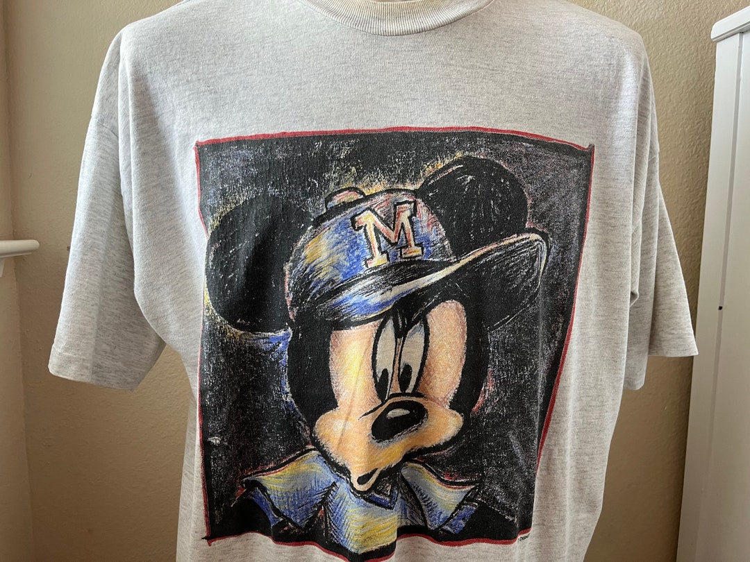 Vintage 90s Vintage Walt Disney Mickey Mouse Design T-shirt Fits Like ...