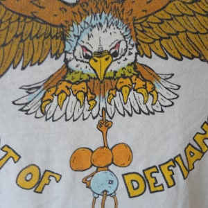 Vintage 80's the Last Great Act of Defiance Pocket Tee Mouse Giving ...