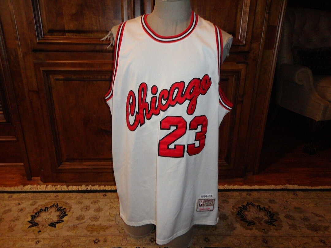 Vtg Sewn Hardwood Classics Chicago Bulls #23 Michael Jordan 1984-85 ...