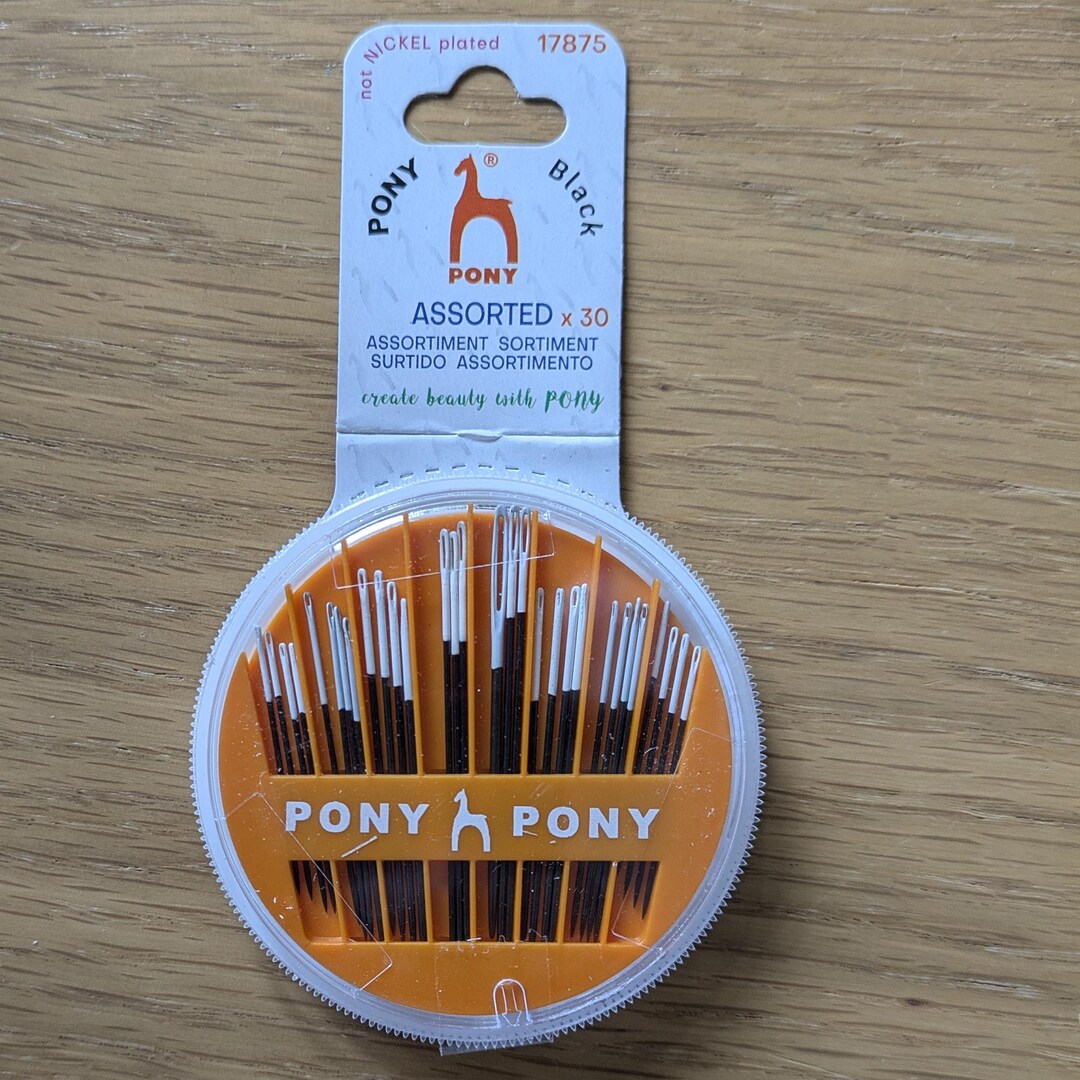 Hand Sewing Needles in Compact Case | 30 Pcs | Assorted Sizes and Types ...