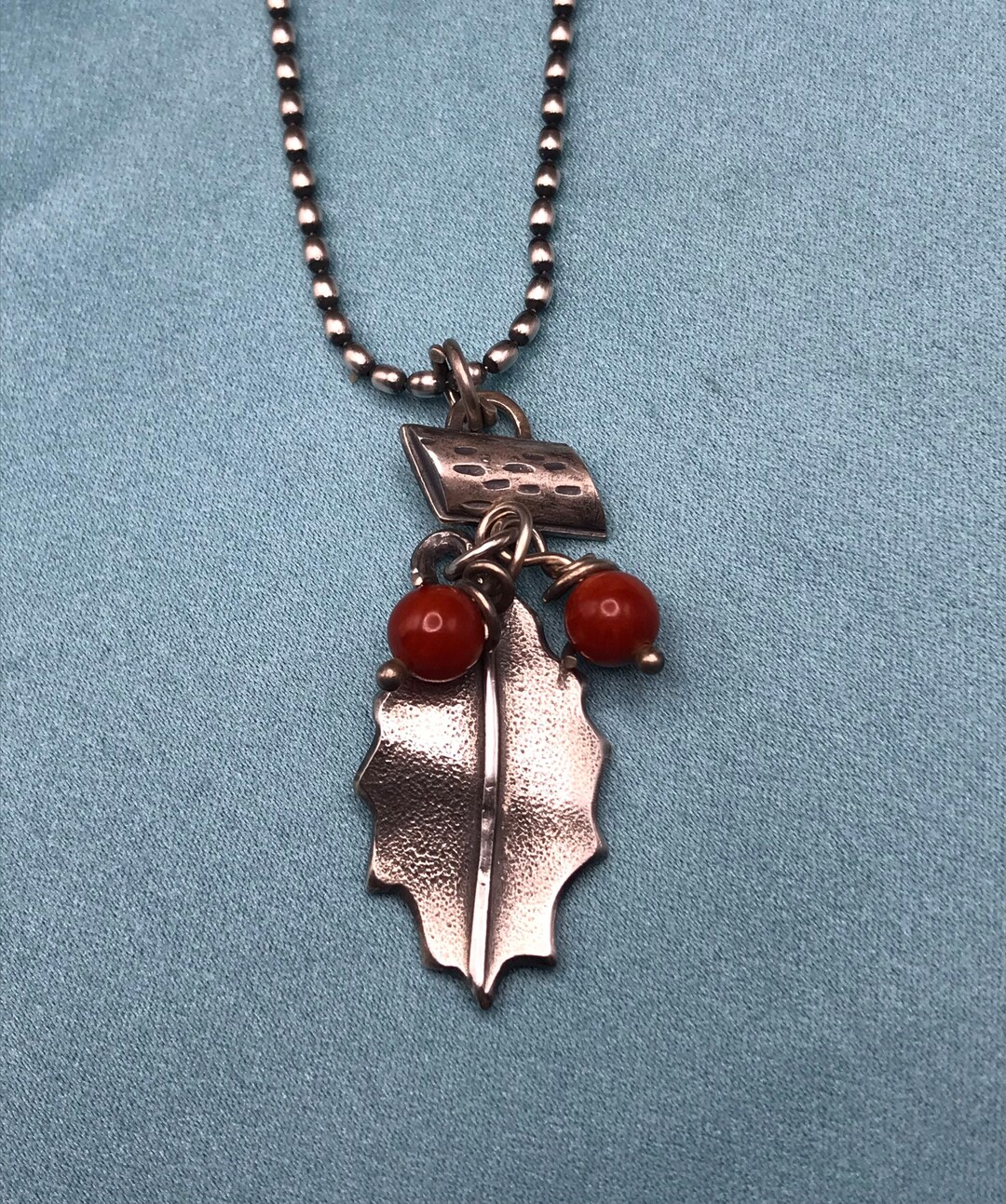 Vintage Sterling Silver Holly Leaf With Coral Berries Pendant Necklace ...