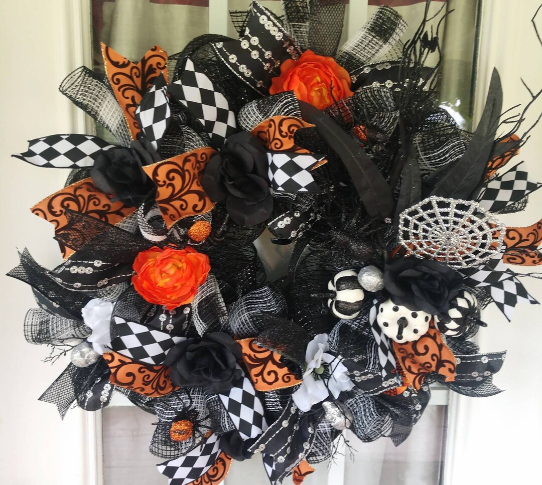 Halloween Wreath for Front Door, Spooky Wreath, Skulls Porch Decor ...
