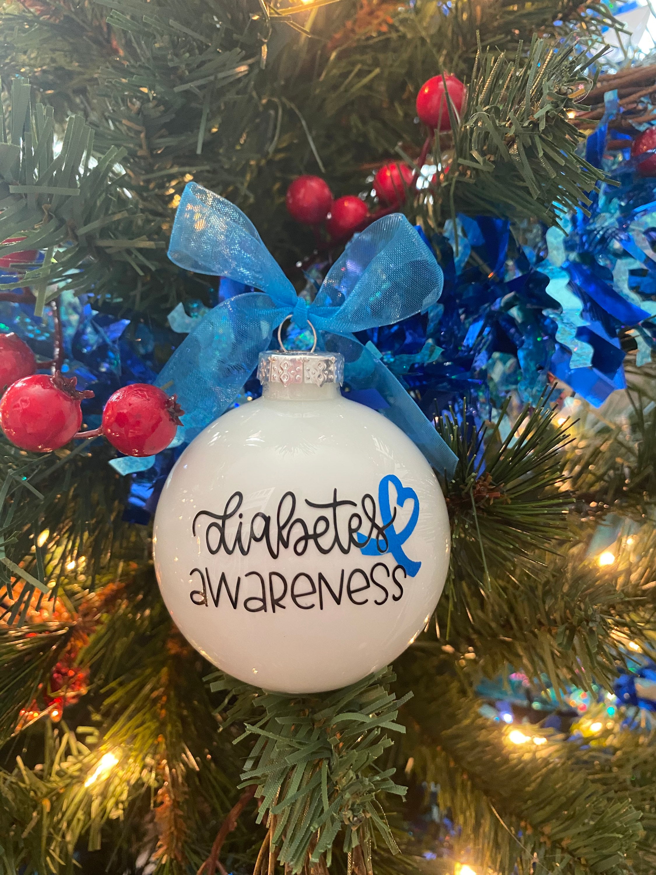 Diabetes Awareness Glass Bulb Ornament. T1D White Centerpiece - Etsy UK