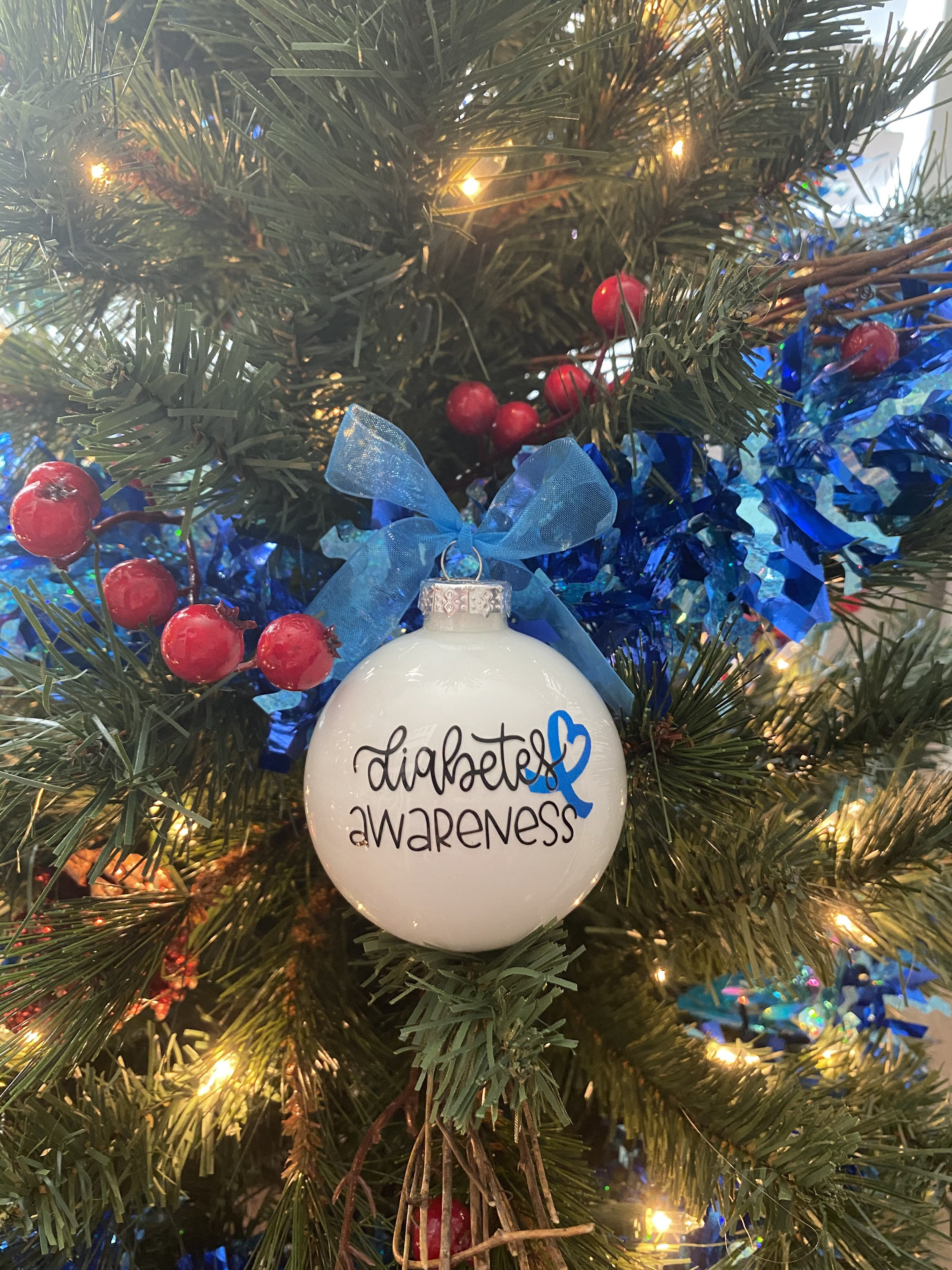 Diabetes Awareness Glass Bulb Ornament. T1D White Centerpiece - Etsy UK