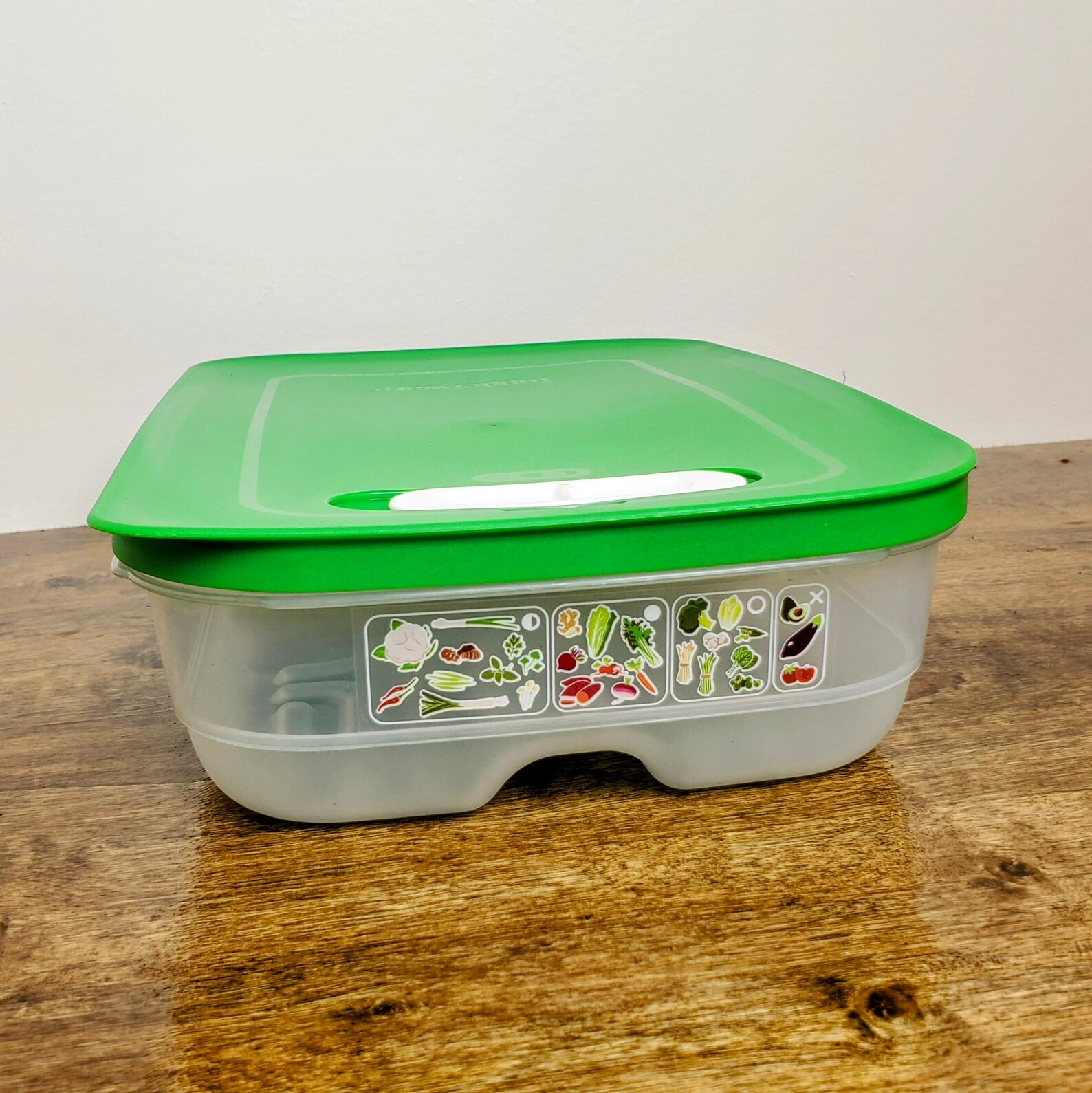 Tupperware Fridgesmart Crisp-it 1.75 Qt Vegetable Storage Container ...