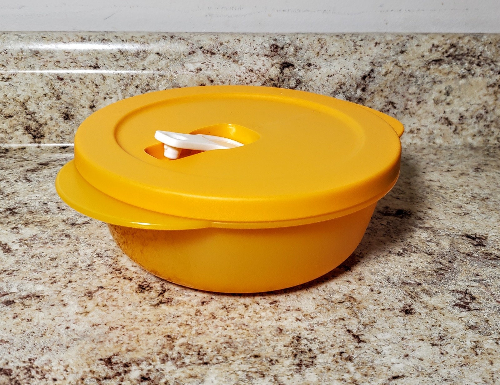 Tupperware Crystalwave Microwave 2 1/2 Cup Papaya Orange White Vent ...