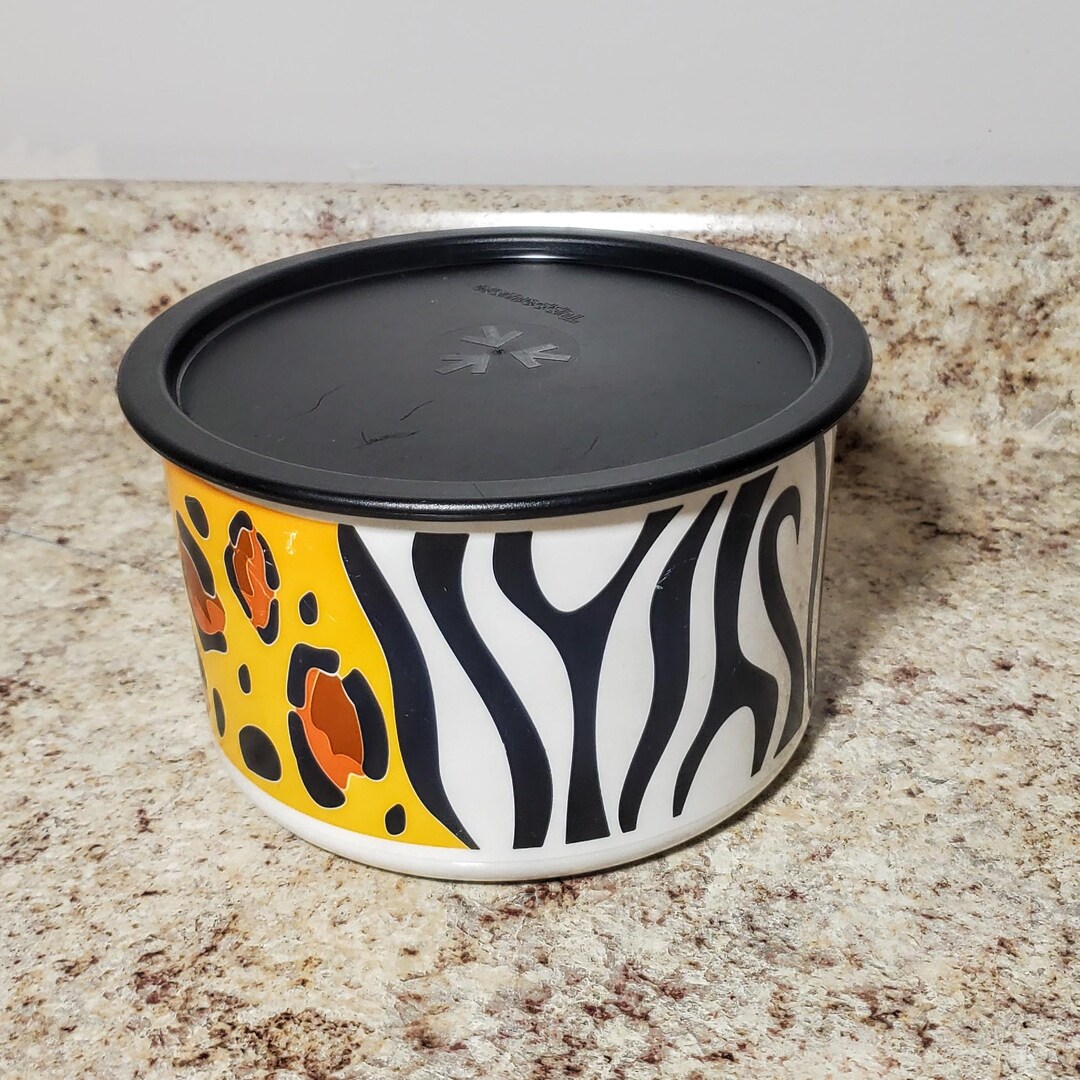 Vintage Tupperware White Canister #2709 2419 Black Lid Coffee Filter ...