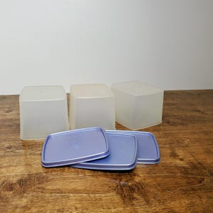 Tupperware Square Round Containers 24 Oz #312 Set of 3 Blue Lids - Etsy