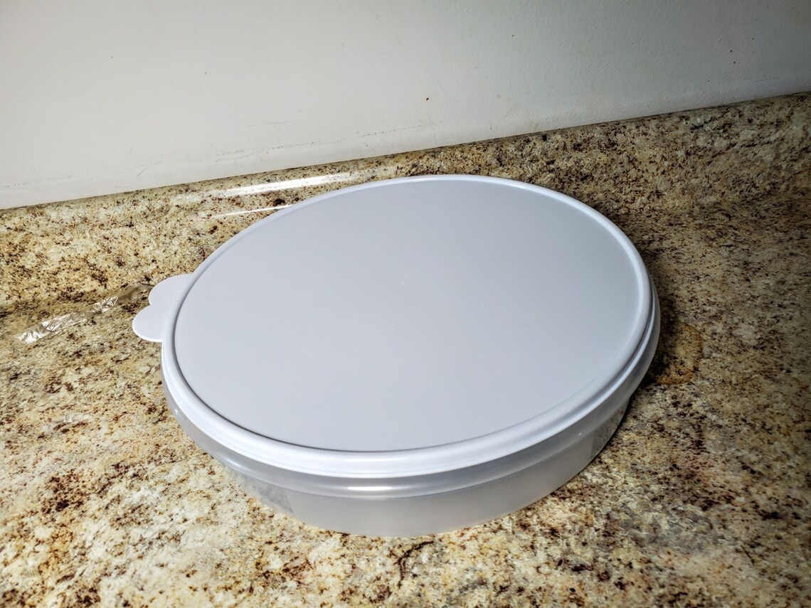 TUPPERWARE Freezersmart Round Container Pie Keeper White - Etsy